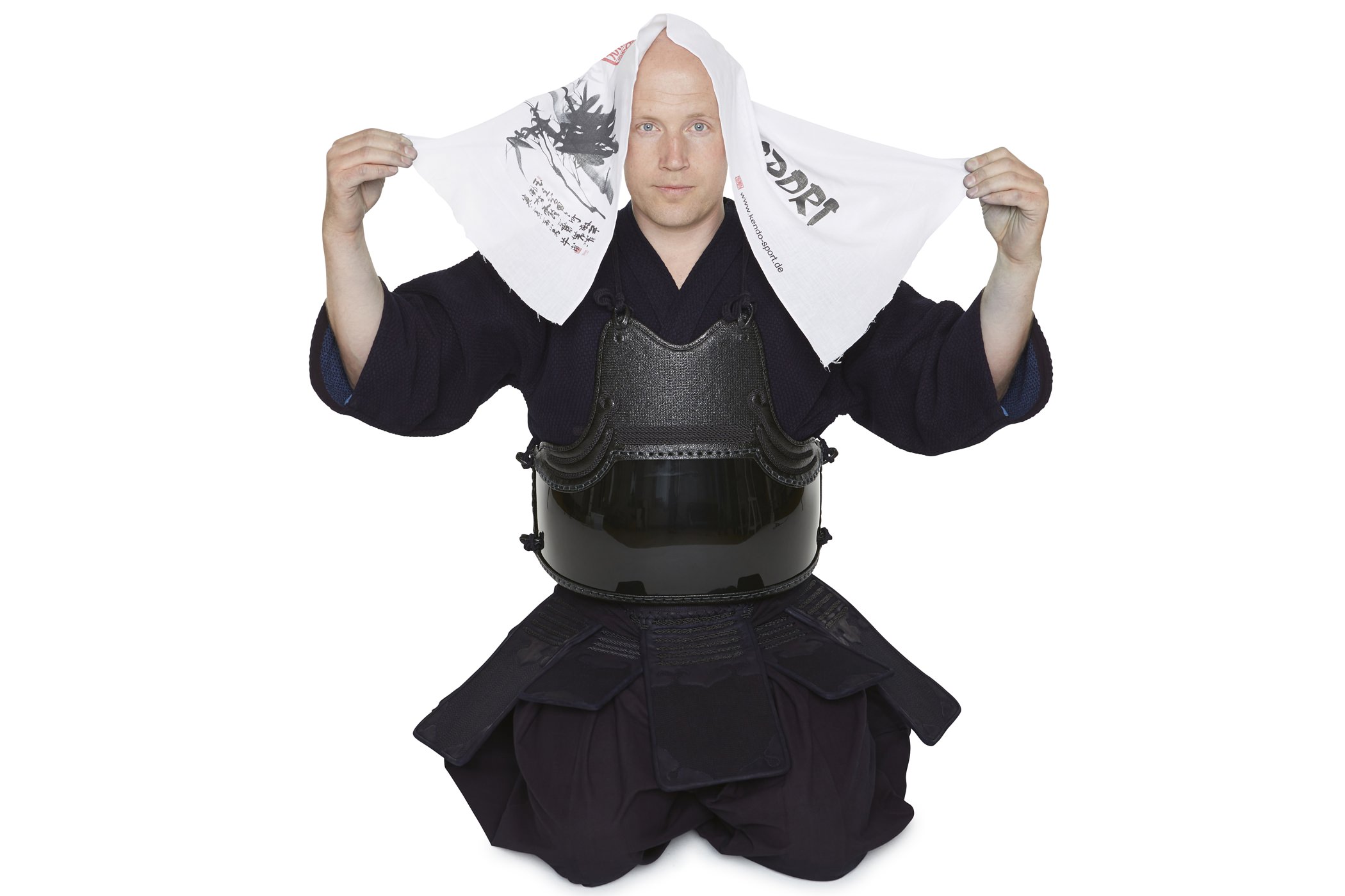 Fastening the Tenugui