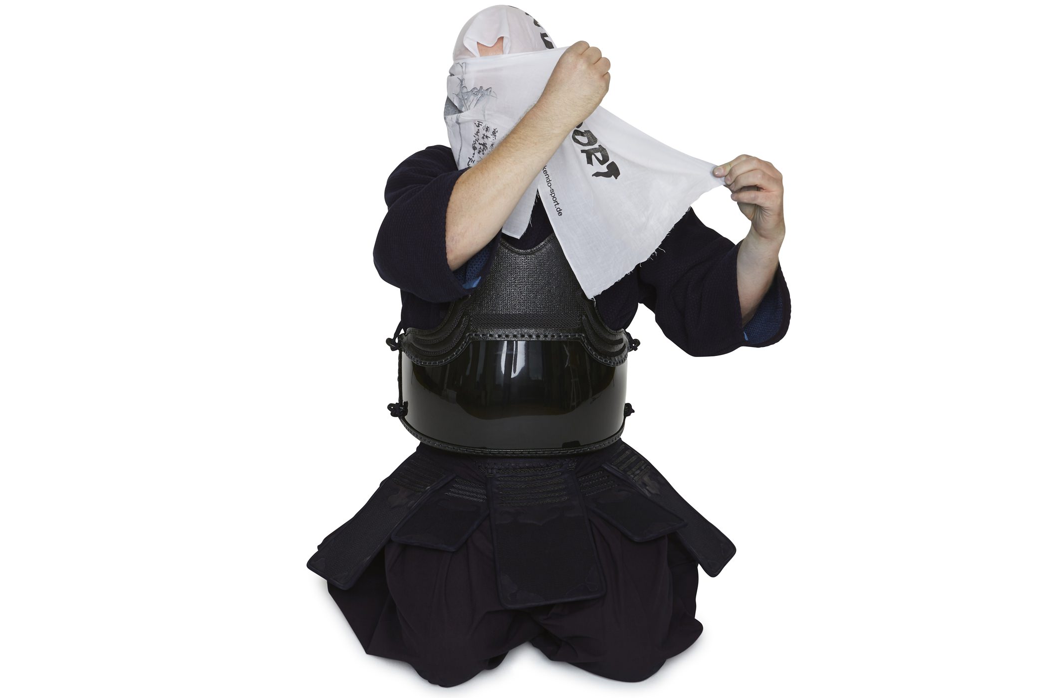 Fastening the Tenugui